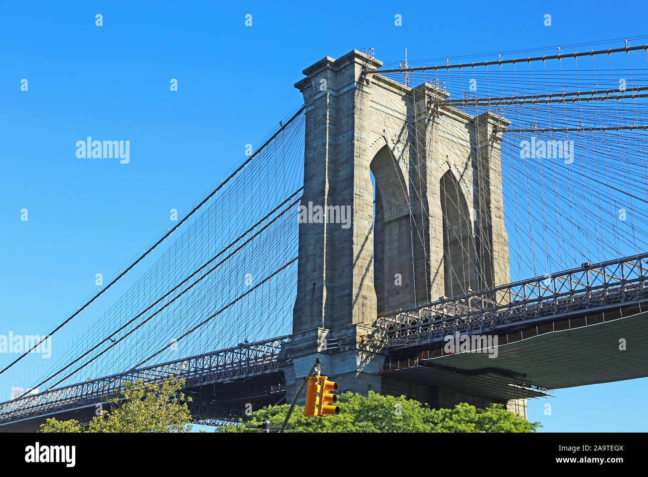East pylon of Brooklyn Bridge, New York Stock Photo - Alamy