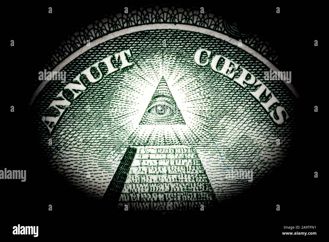 Pyramid macro close-up on a banknote of 1 US dollars. Detail of one ...