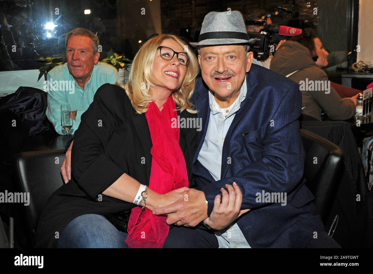 Munich, Germany. 17th Nov, 2019. The actor Joseph Hannesschläger and ...