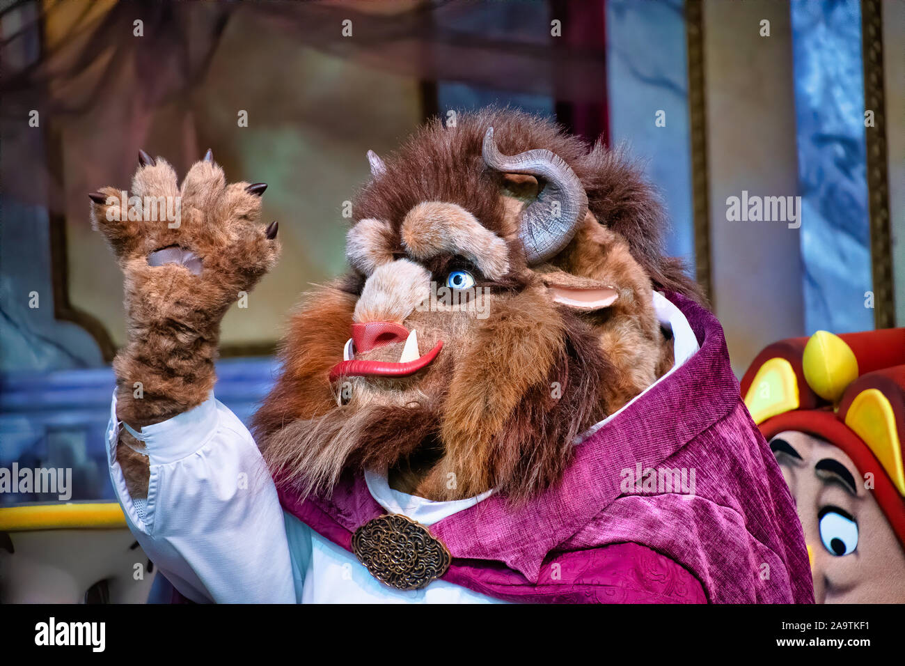 Beauty and the beast disney cartoon hi-res stock photography and images ...