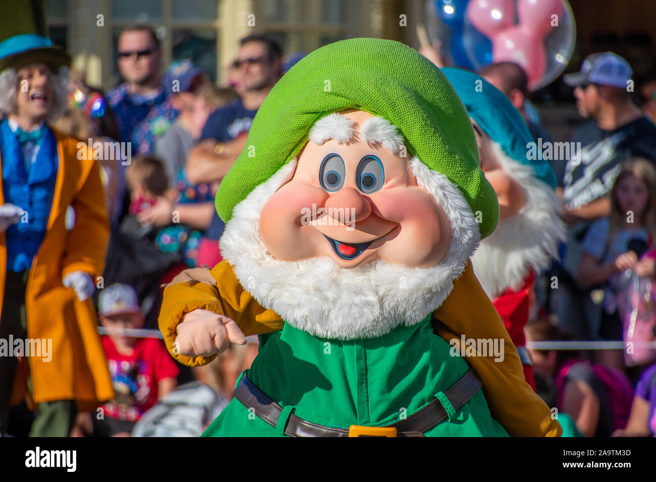 Disneyland Seven Dwarfs Happy