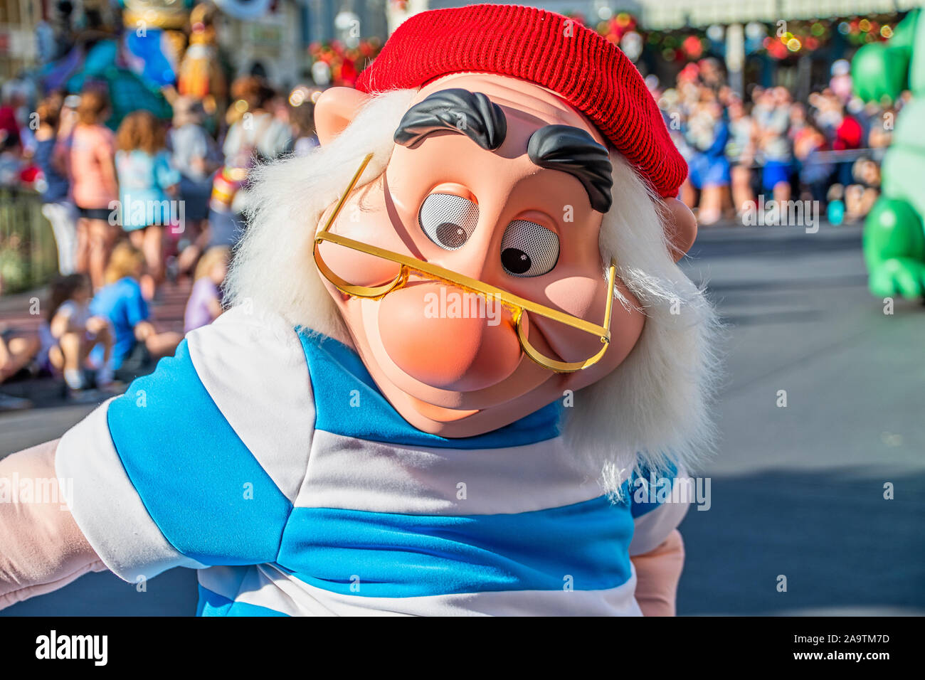 Disney peter pan captain hook hi-res stock photography and images - Alamy