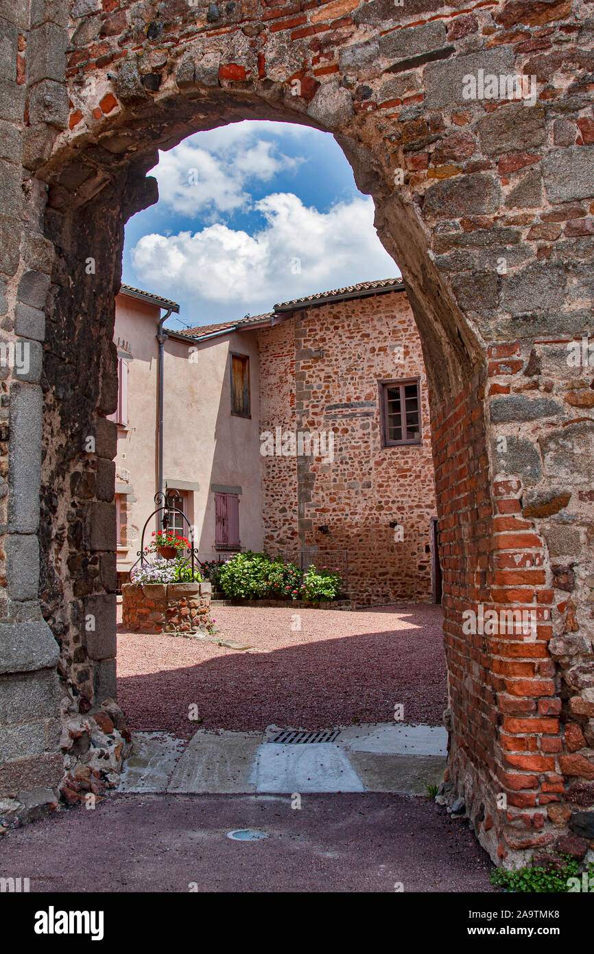 Feurs hi-res stock photography and images - Alamy