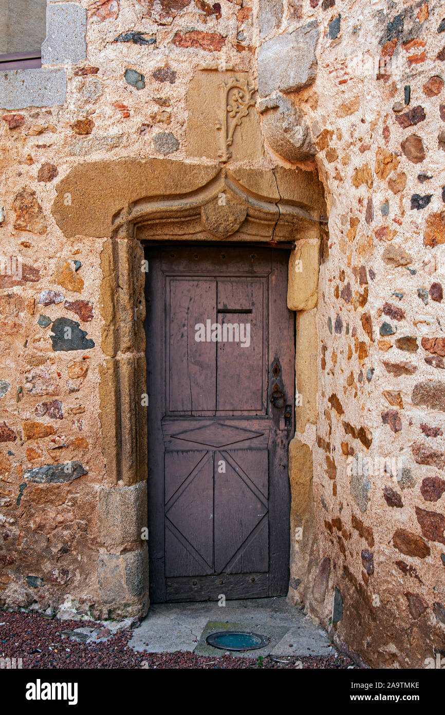 Feurs hi-res stock photography and images - Alamy