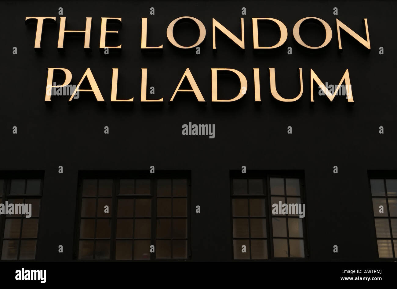 Hotel Grand Palladium Logo