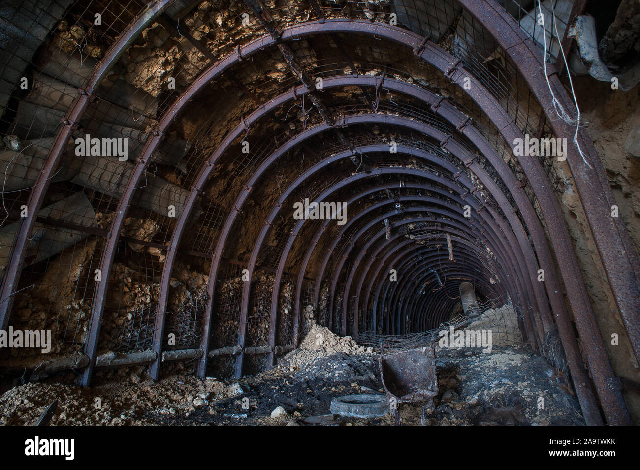 Rail tunnel collapse hi-res stock photography and images - Alamy