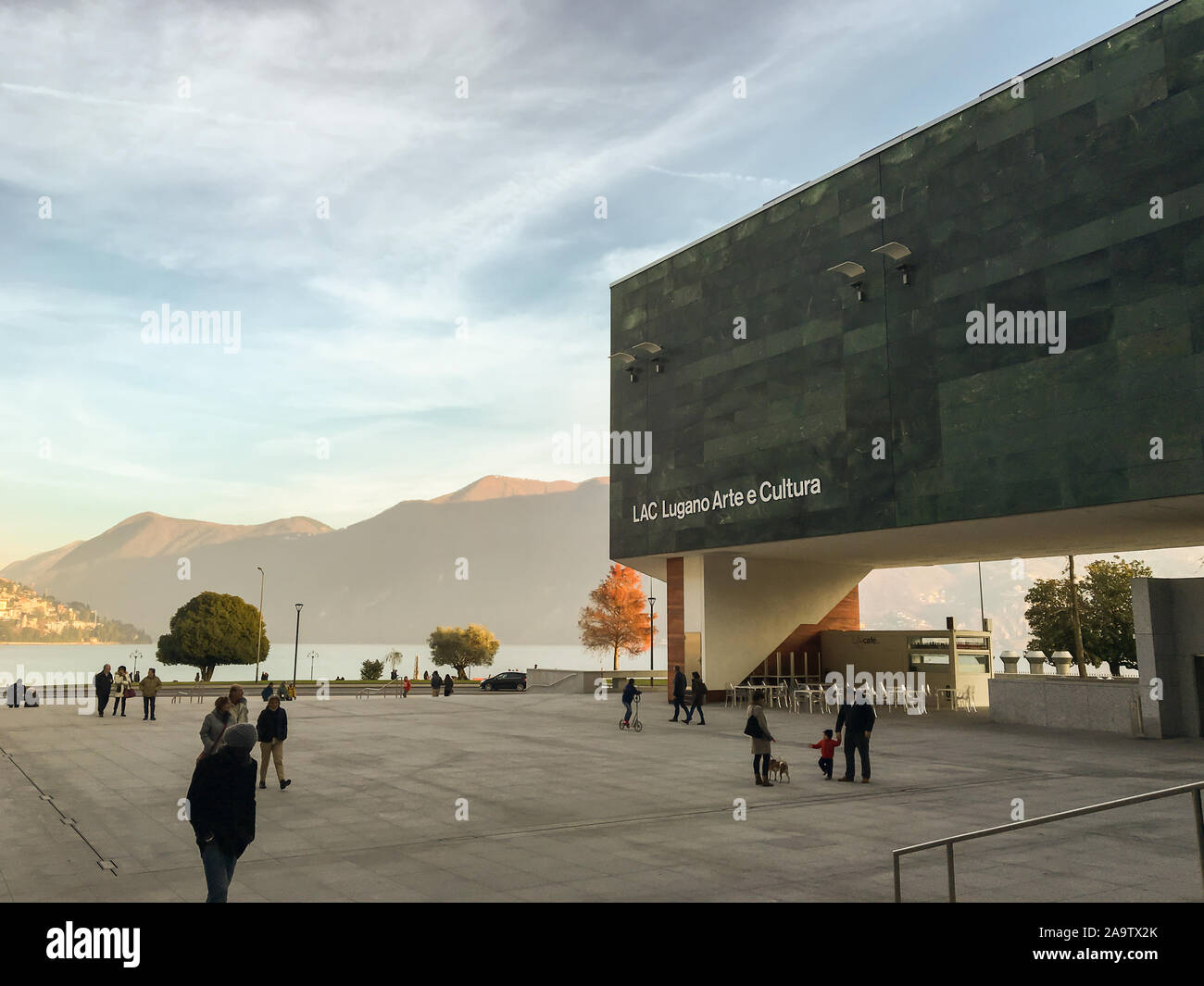 Lac lugano arte e cultura hi-res stock photography and images - Alamy