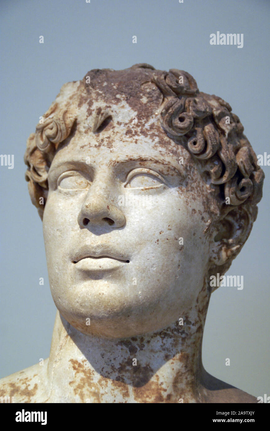 Ancient head or bust of a statue - National Archaeology Museum, Athens ...