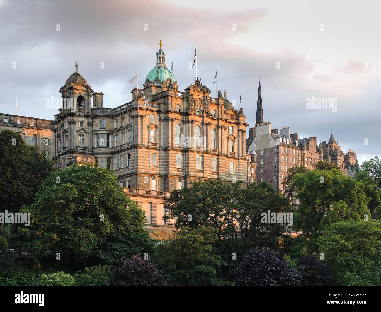 Edinburgh architecture hi-res stock photography and images - Alamy