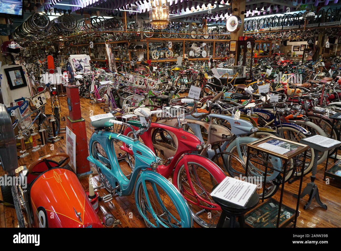 PITTSBURGH - NOVEMBER 2019: Bicycle Heaven, with a collection of about 4,000 vintage bikes ...