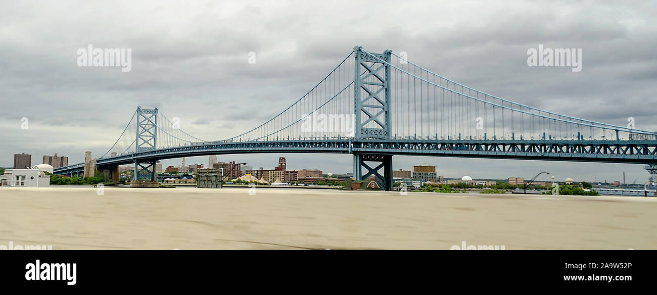 Benjamin Franklin Bridge, a suspension bridge across the Delaware River ...