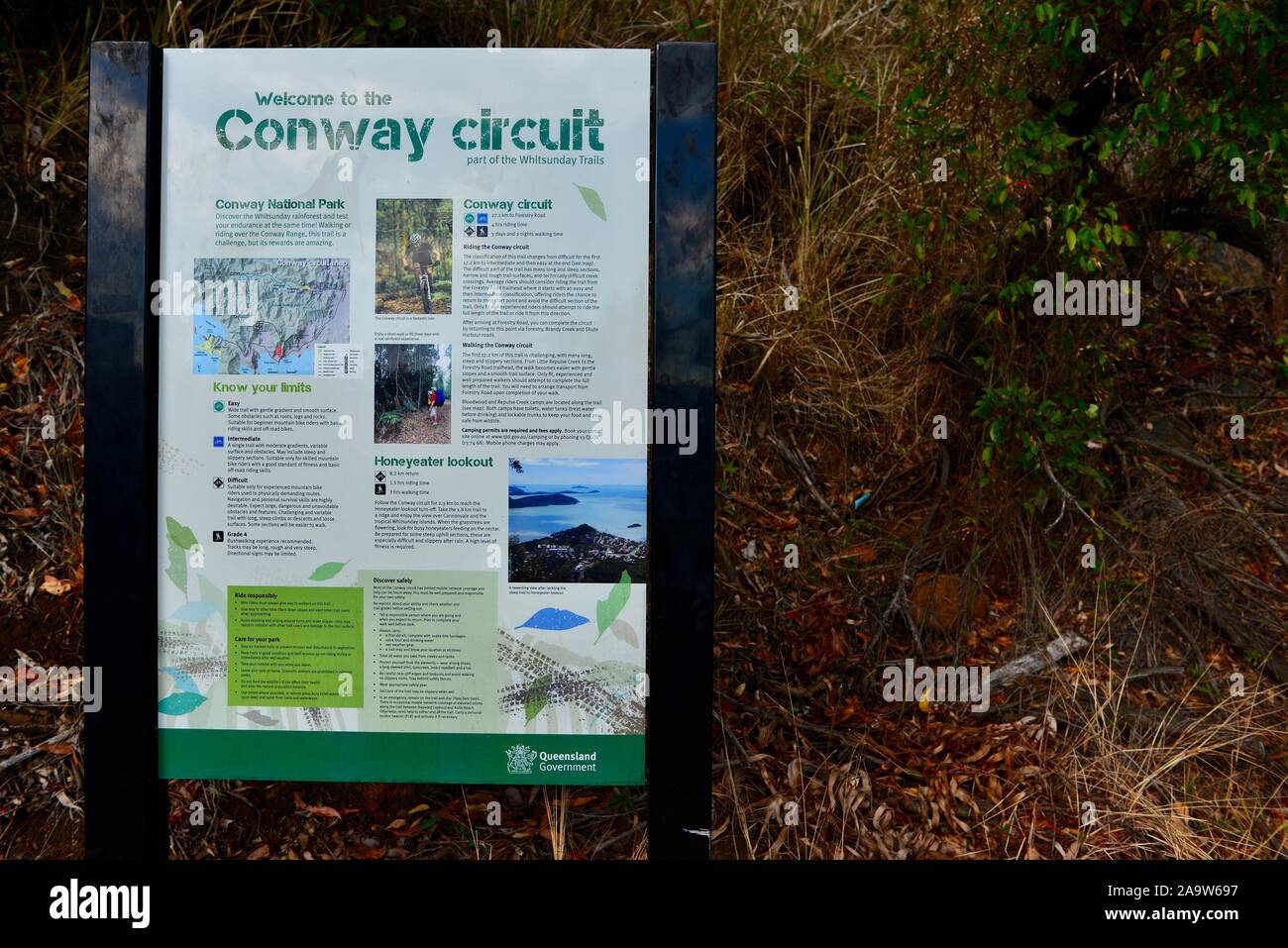 Honeyeater lookout hiking trail, Conway national park, Airlie Beach ...