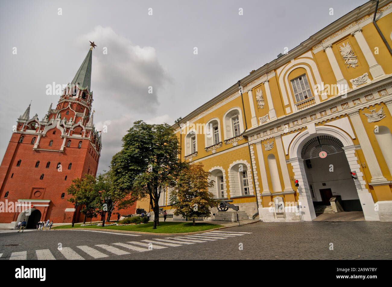 Moscow kremlin interior hi-res stock photography and images - Alamy