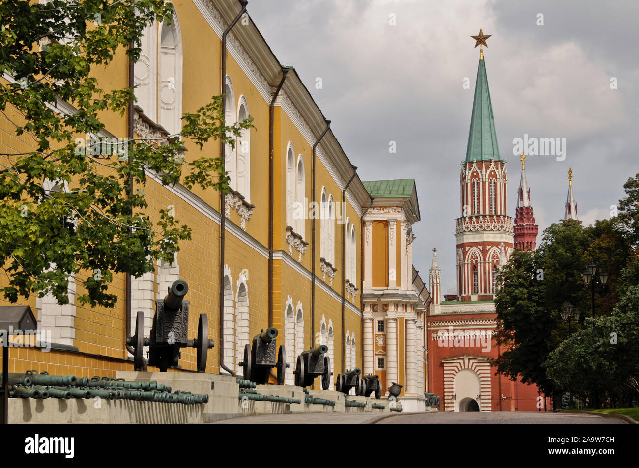 Moscow kremlin interior hi-res stock photography and images - Alamy