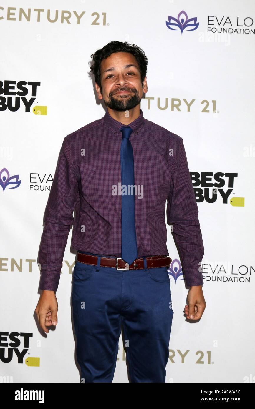 Beverly Hills, CA. 15th Nov, 2019. Izzy Diaz at arrivals for The Eva ...