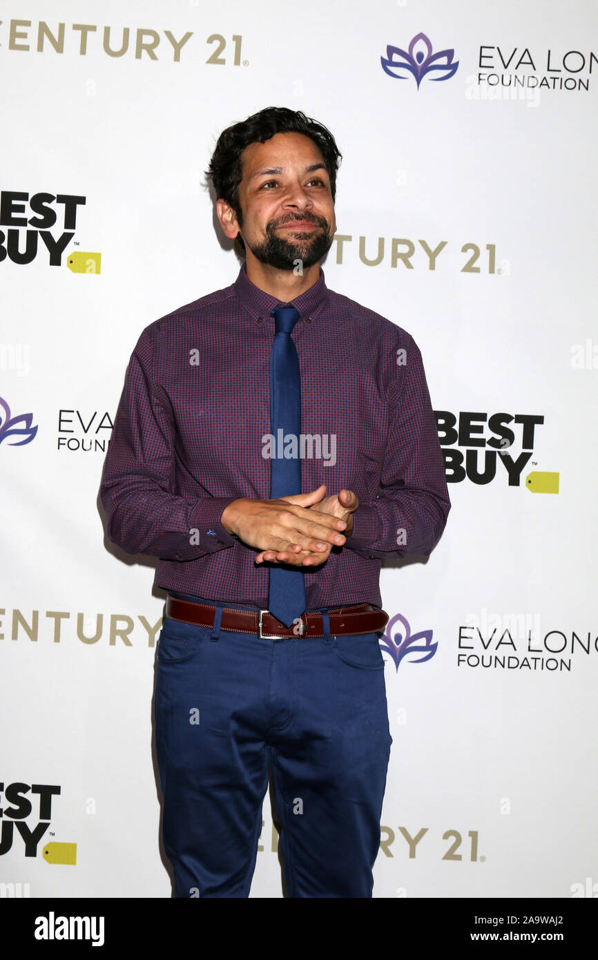 November 15, 2019, Los Angeles, CA, USA: LOS ANGELES - NOV 15: Izzy ...