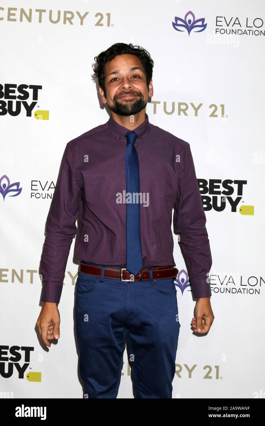 November 15, 2019, Los Angeles, CA, USA: LOS ANGELES - NOV 15: Izzy ...