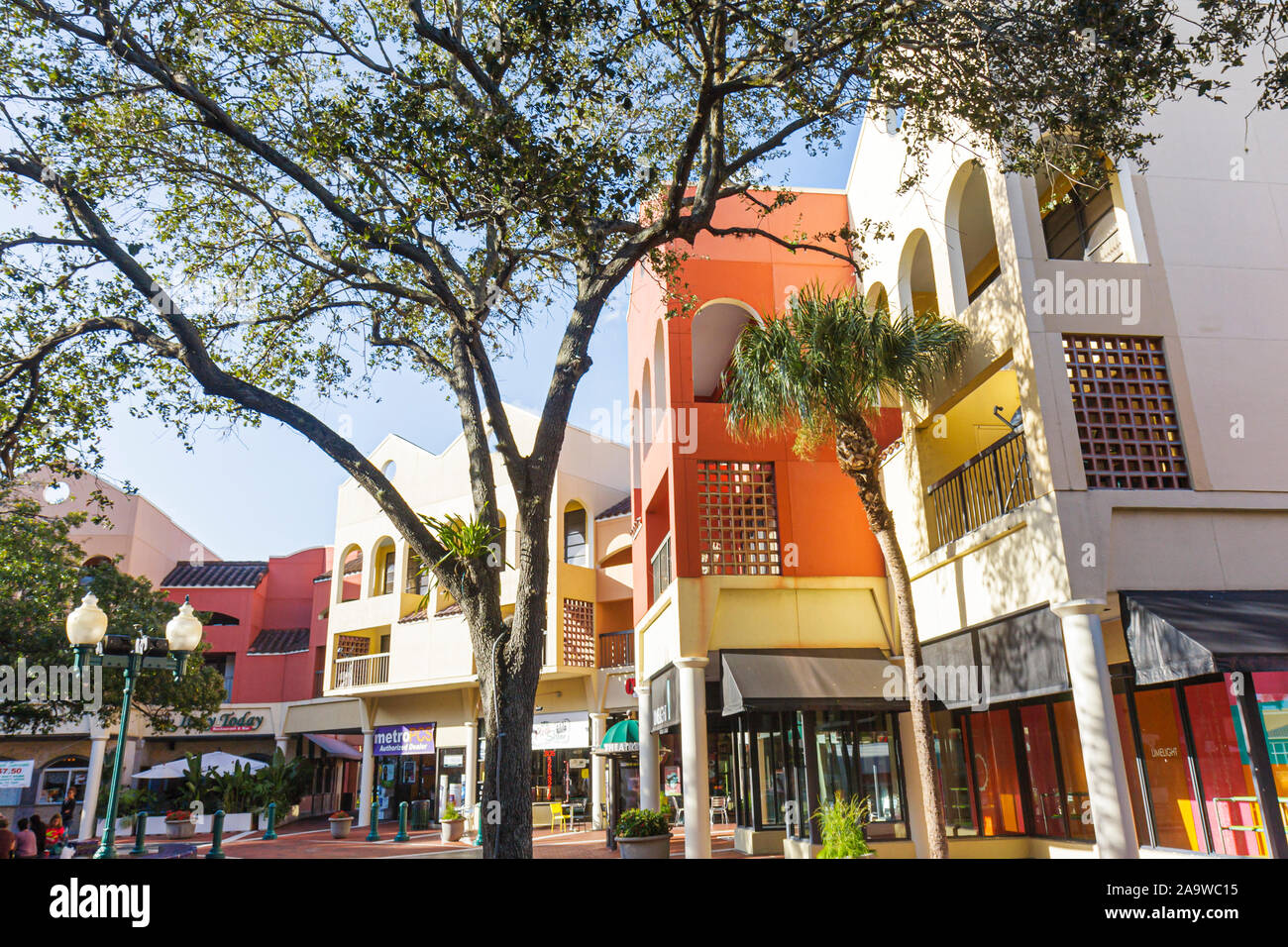 Florida miami lakes main street hi-res stock photography and images - Alamy