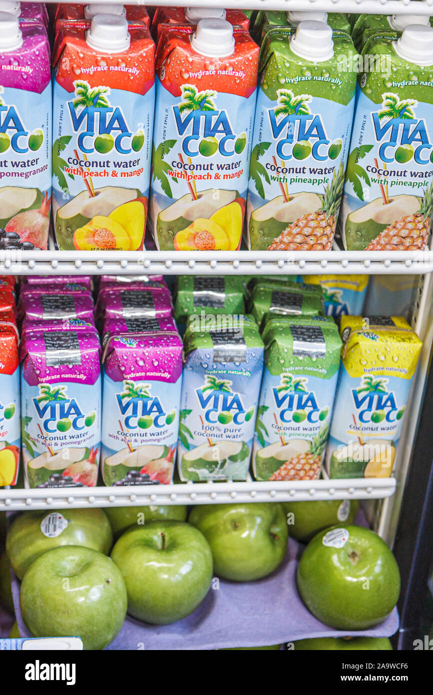 Coconut water hi-res stock photography and images - Alamy