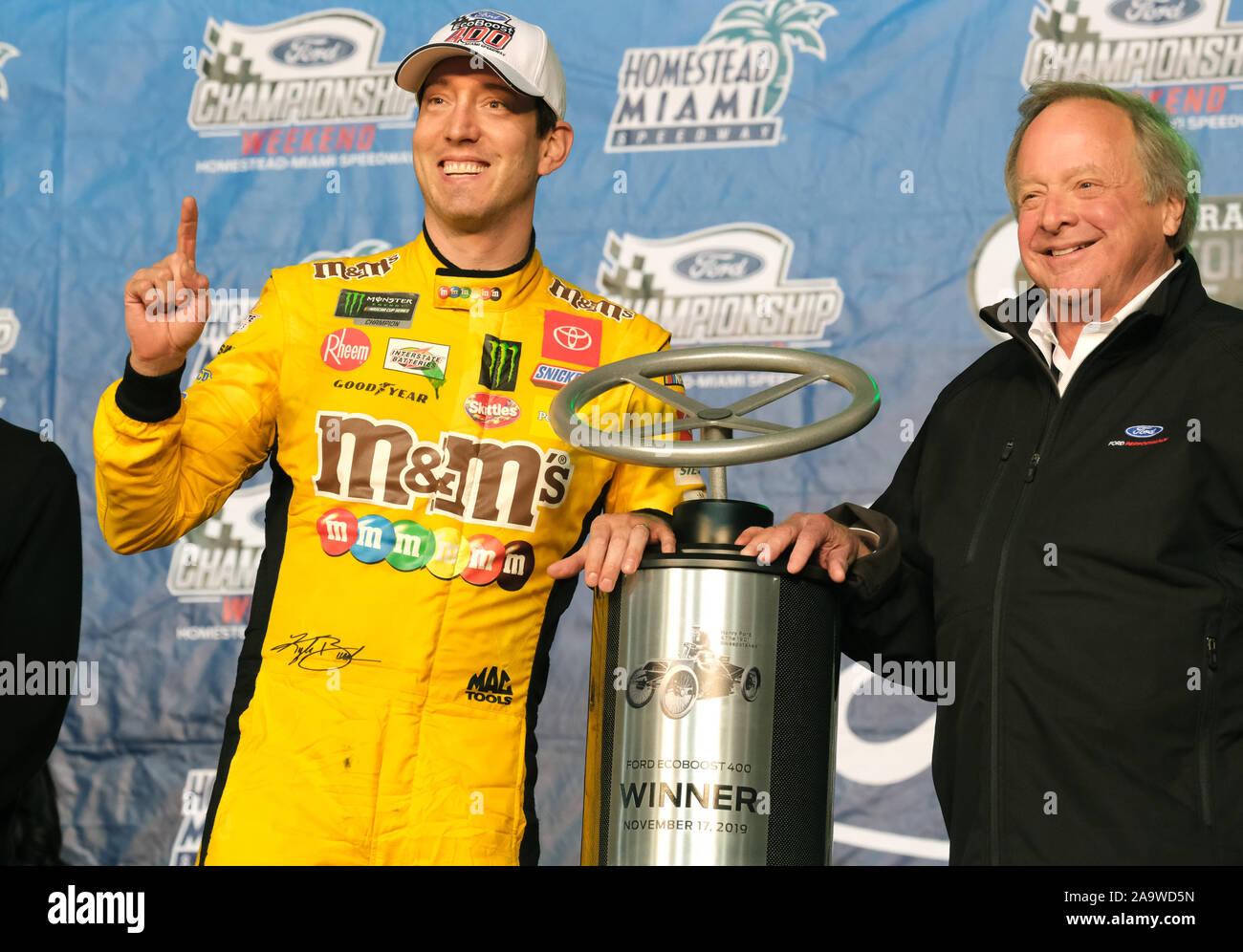 Kyle busch 2019 hi-res stock photography and images - Alamy