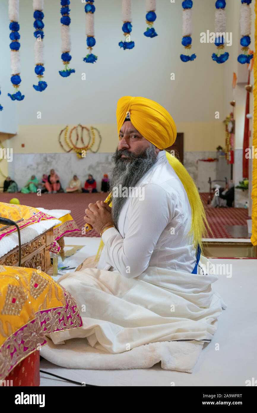 New York, NY - November 17, 2019: Das Gyani Bhupinder Singh attends ...