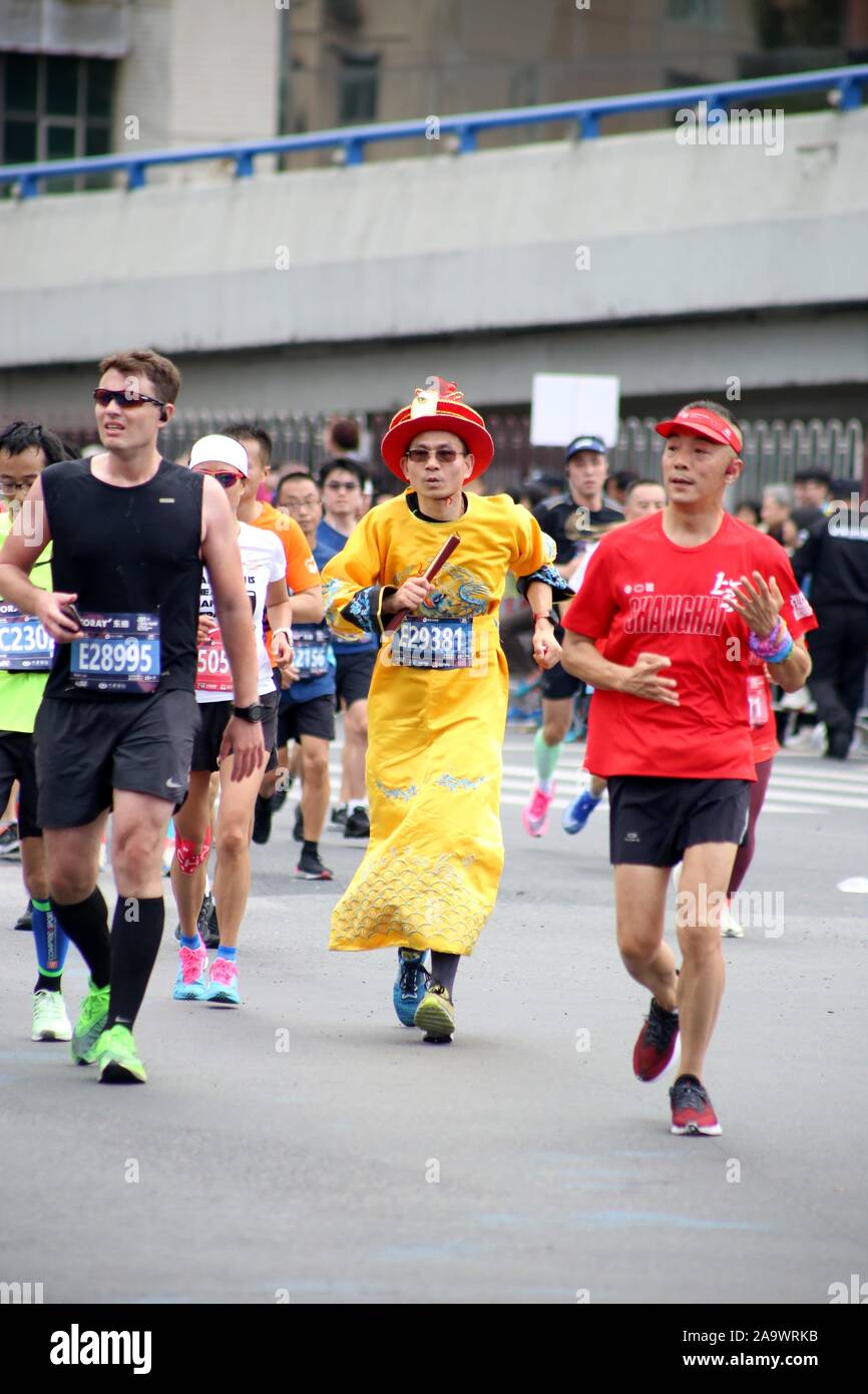 Shanghai, Shanghai, China. 18th Nov, 2019. Shanghai, CHINA-On November ...