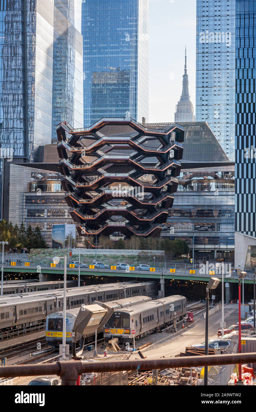 The Vessel, a landmark Thomas Heatherwick studio-designed structure in ...