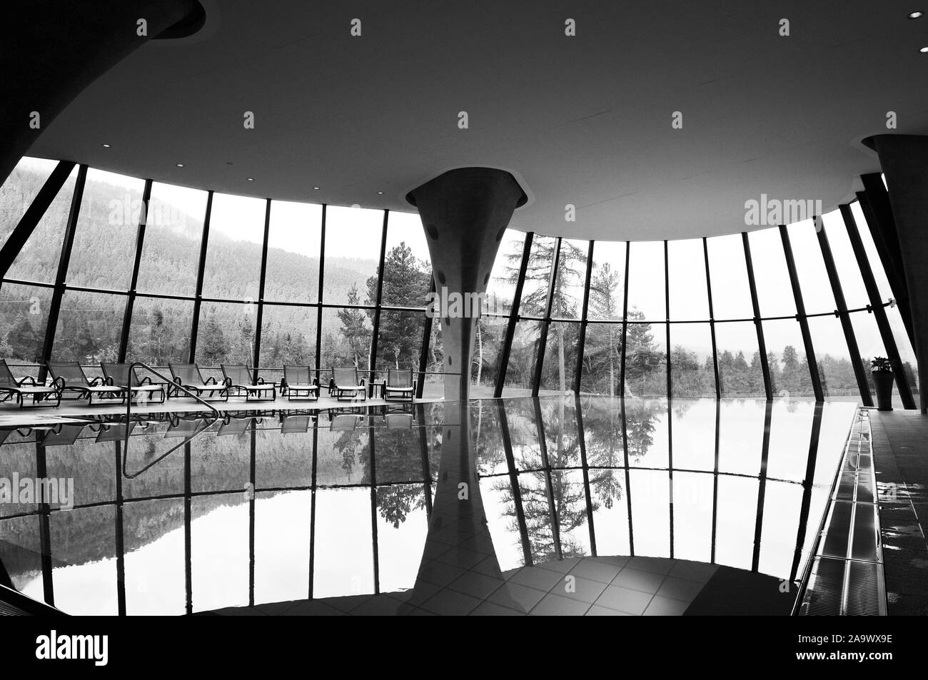 Huge indoor pool hi-res stock photography and images - Alamy