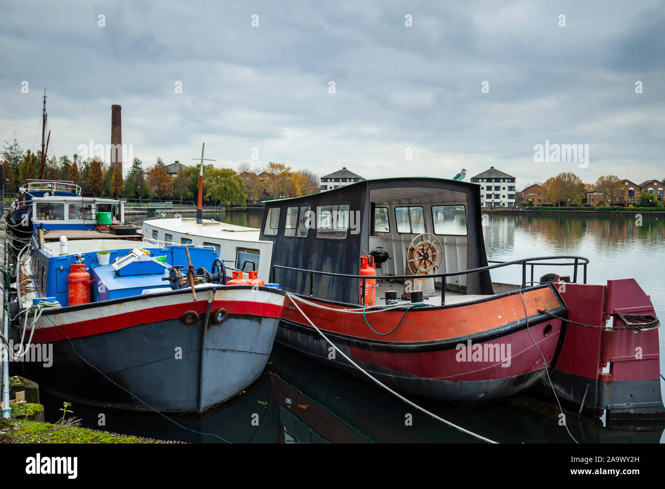 London isle of dogs docklands hi-res stock photography and images - Alamy