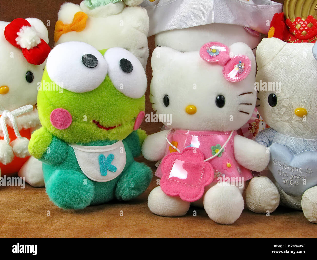 Hello kitty characters hi-res stock photography and images - Alamy