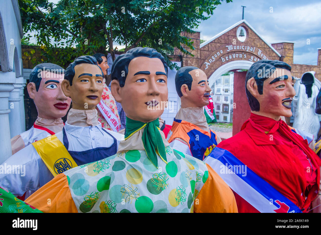Higantes in the Higantes festival in Angono Philippines Stock Photo - Alamy