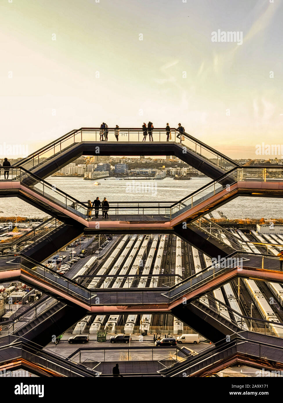 The vessel new york hi-res stock photography and images - Alamy