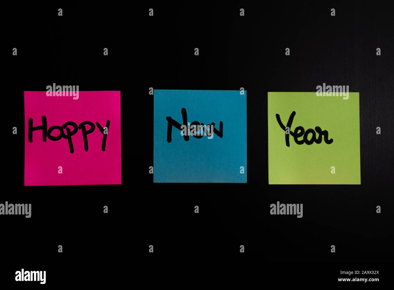 Happy new year sticky note hi-res stock photography and images - Alamy