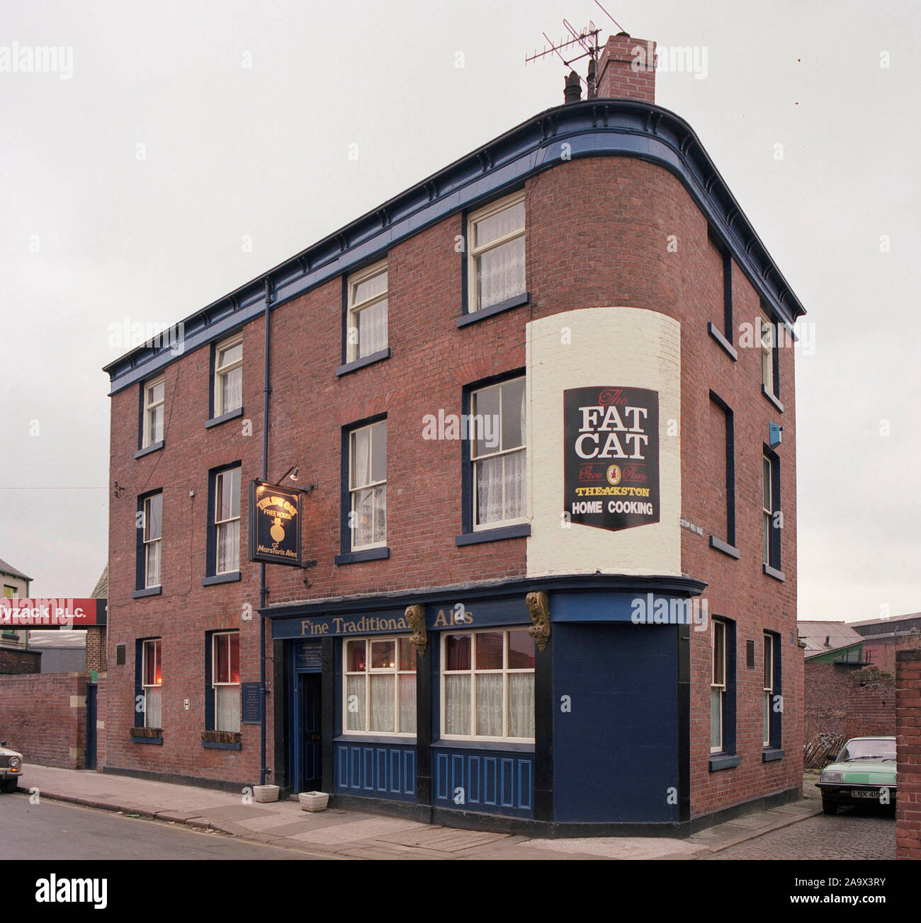 Sheffield uk 1980s street hi-res stock photography and images - Alamy