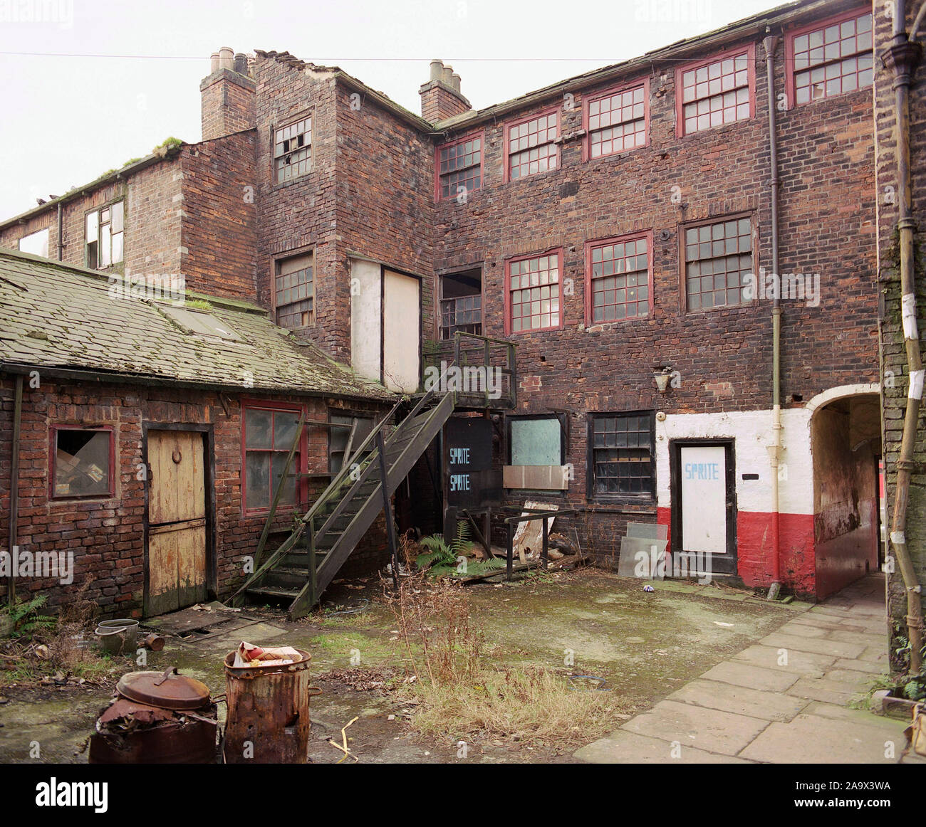 Industrial sheffield 1980s hi-res stock photography and images - Alamy