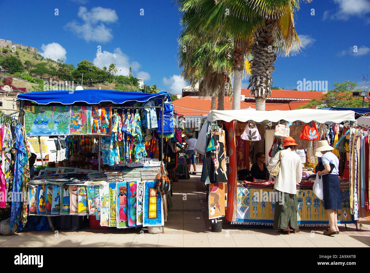 Marigot open market hi-res stock photography and images - Alamy