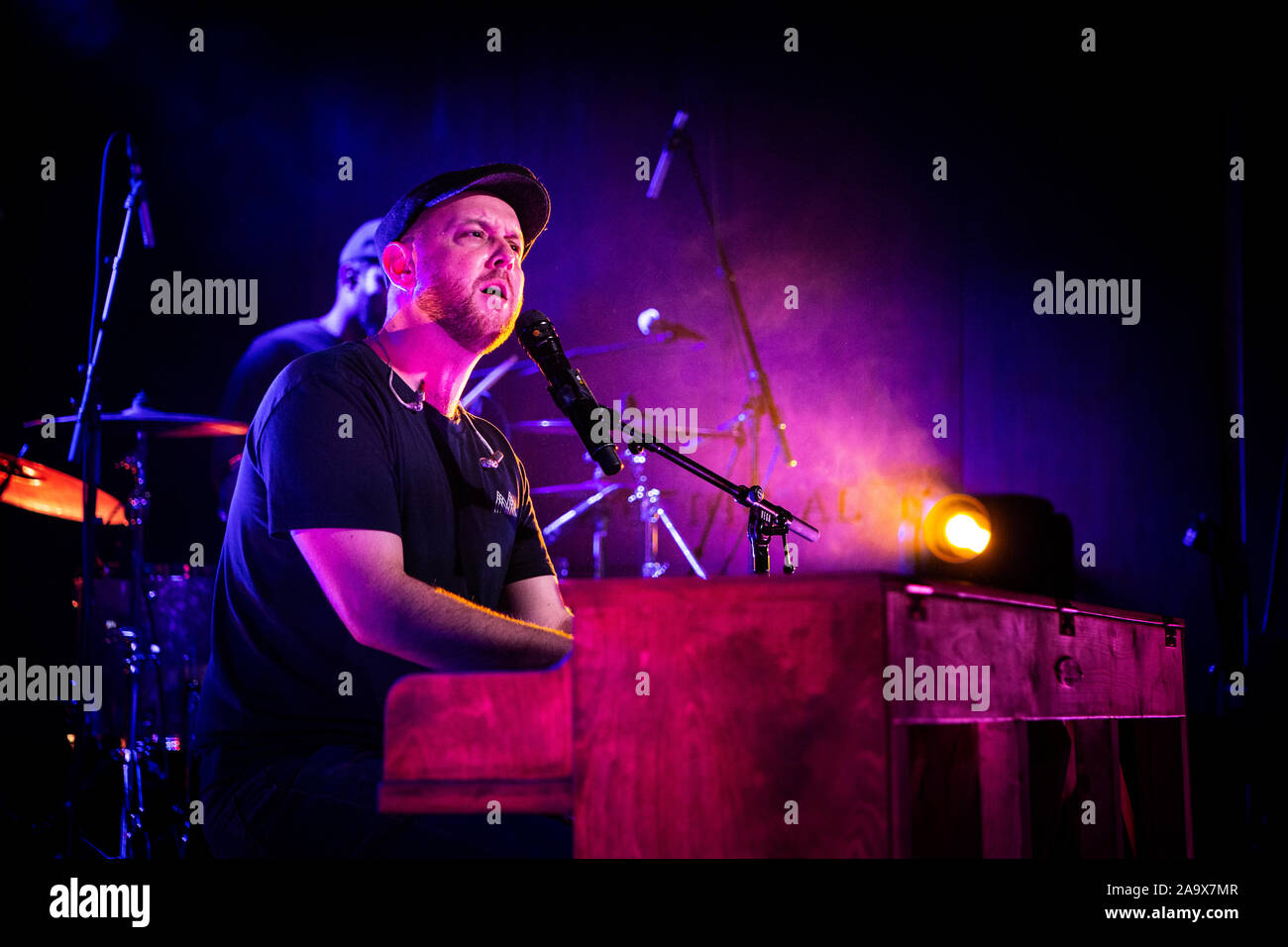 Matt simons hi-res stock photography and images - Alamy