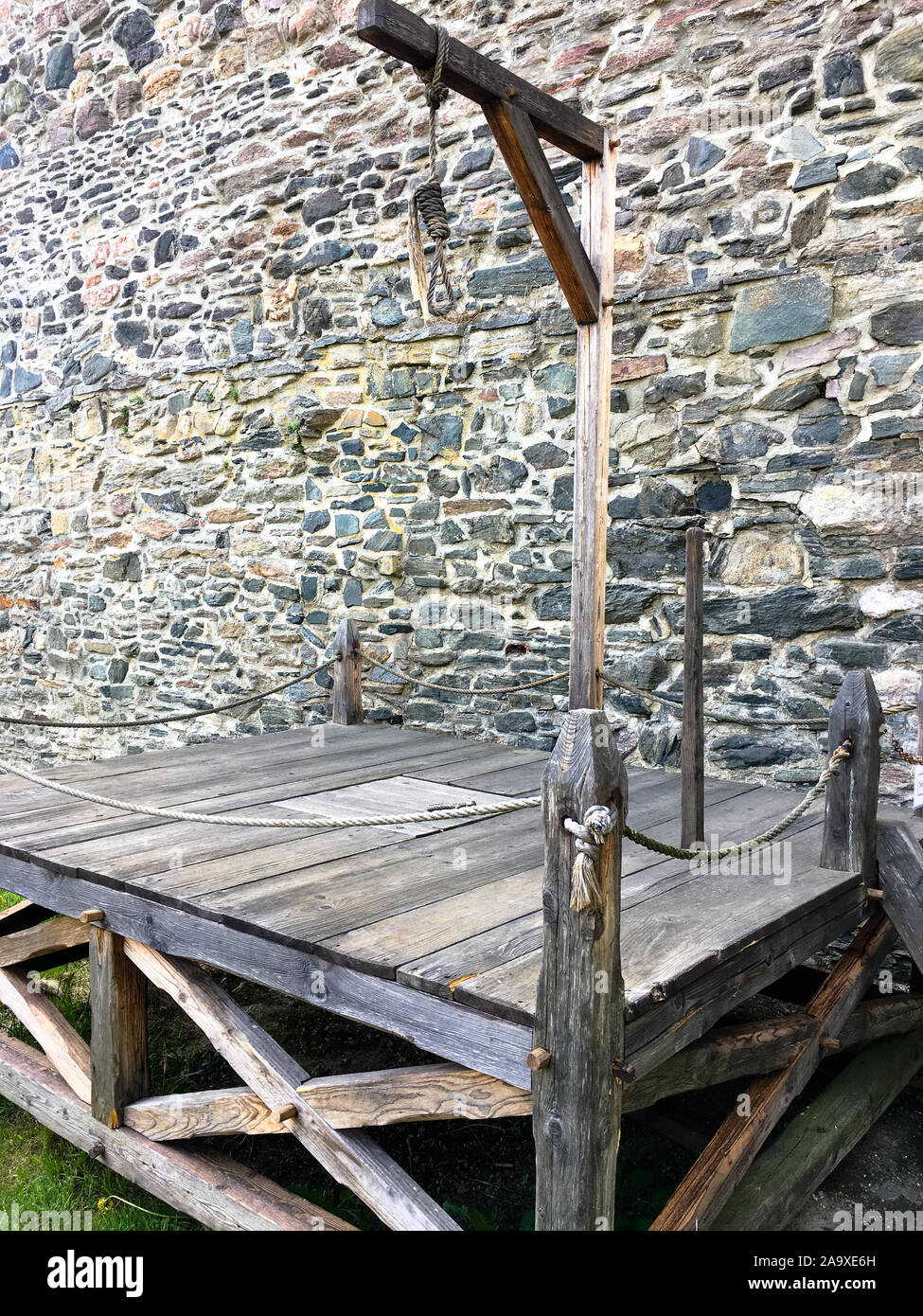 Death penalty middle ages hi-res stock photography and images - Alamy