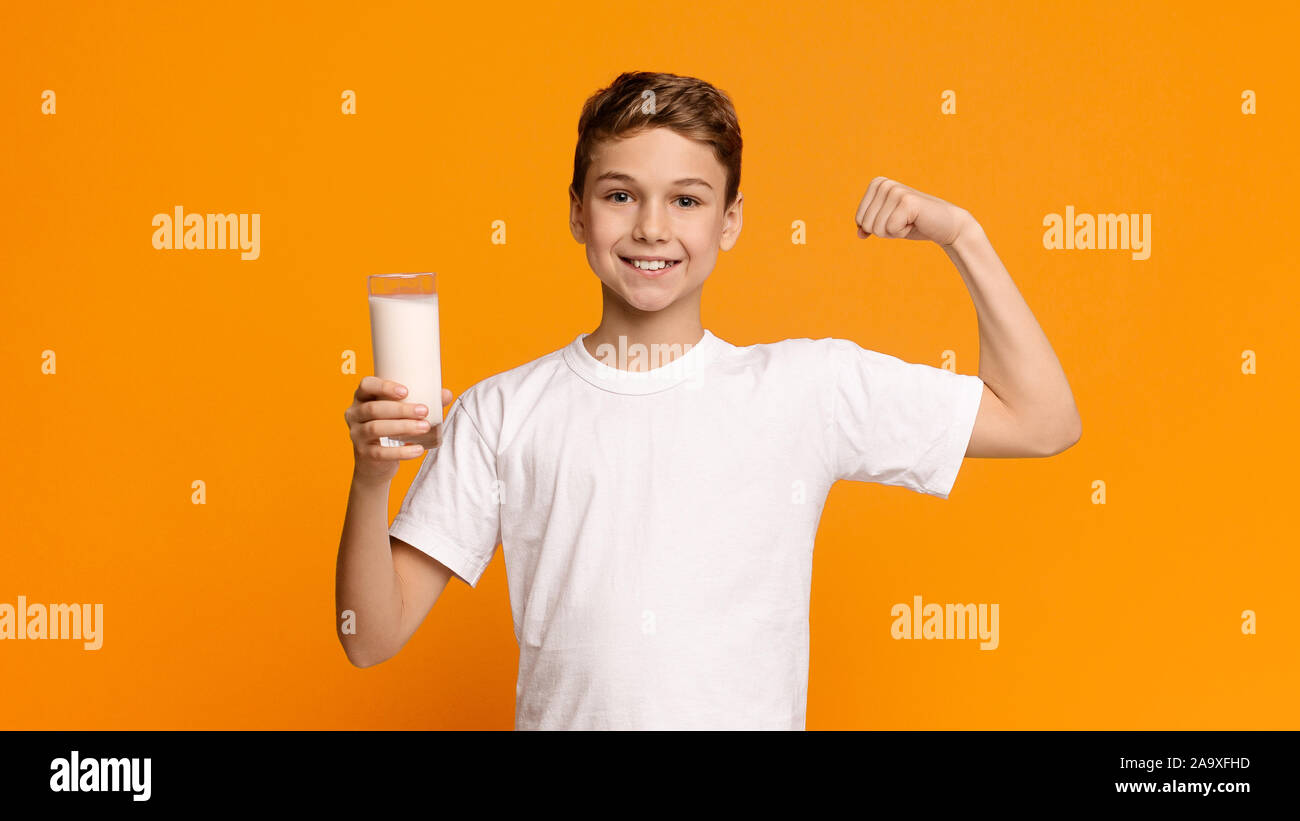 Strong teenager hi-res stock photography and images - Alamy