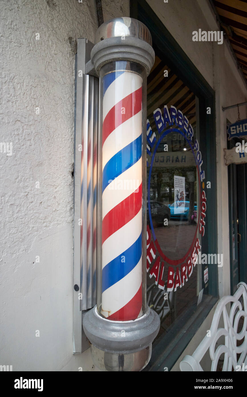Red white pole barber hi-res stock photography and images - Alamy