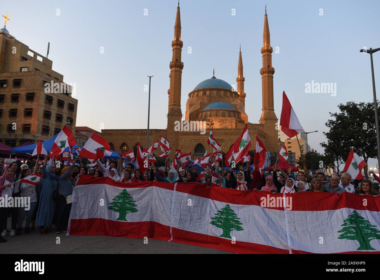 Manifestations libanaises hi-res stock photography and images - Alamy