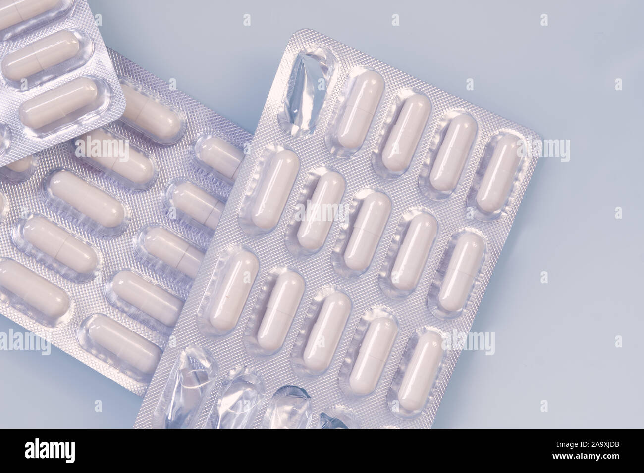 Silver packaging hi-res stock photography and images - Alamy