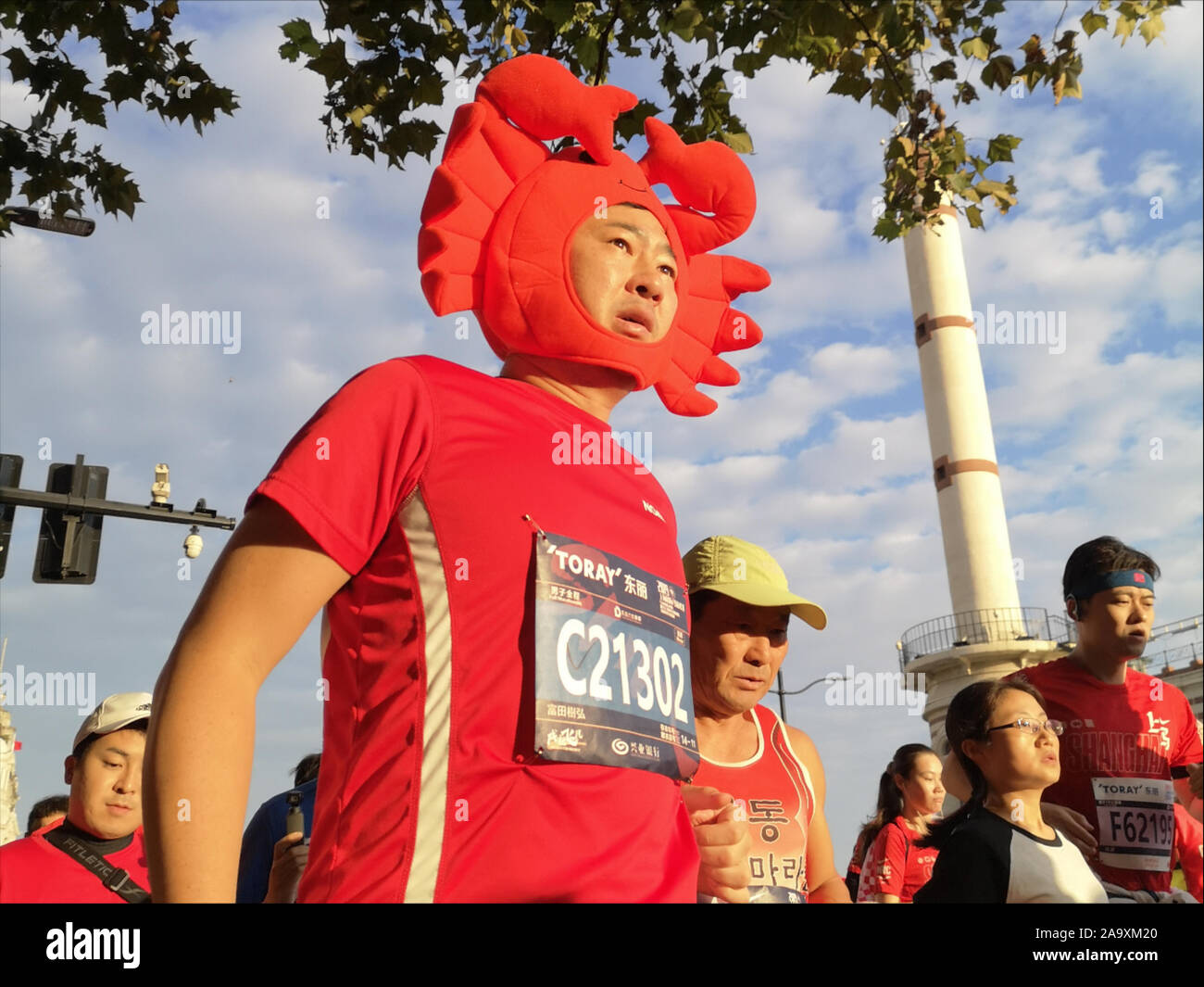 Runners in shanghai hi-res stock photography and images - Alamy