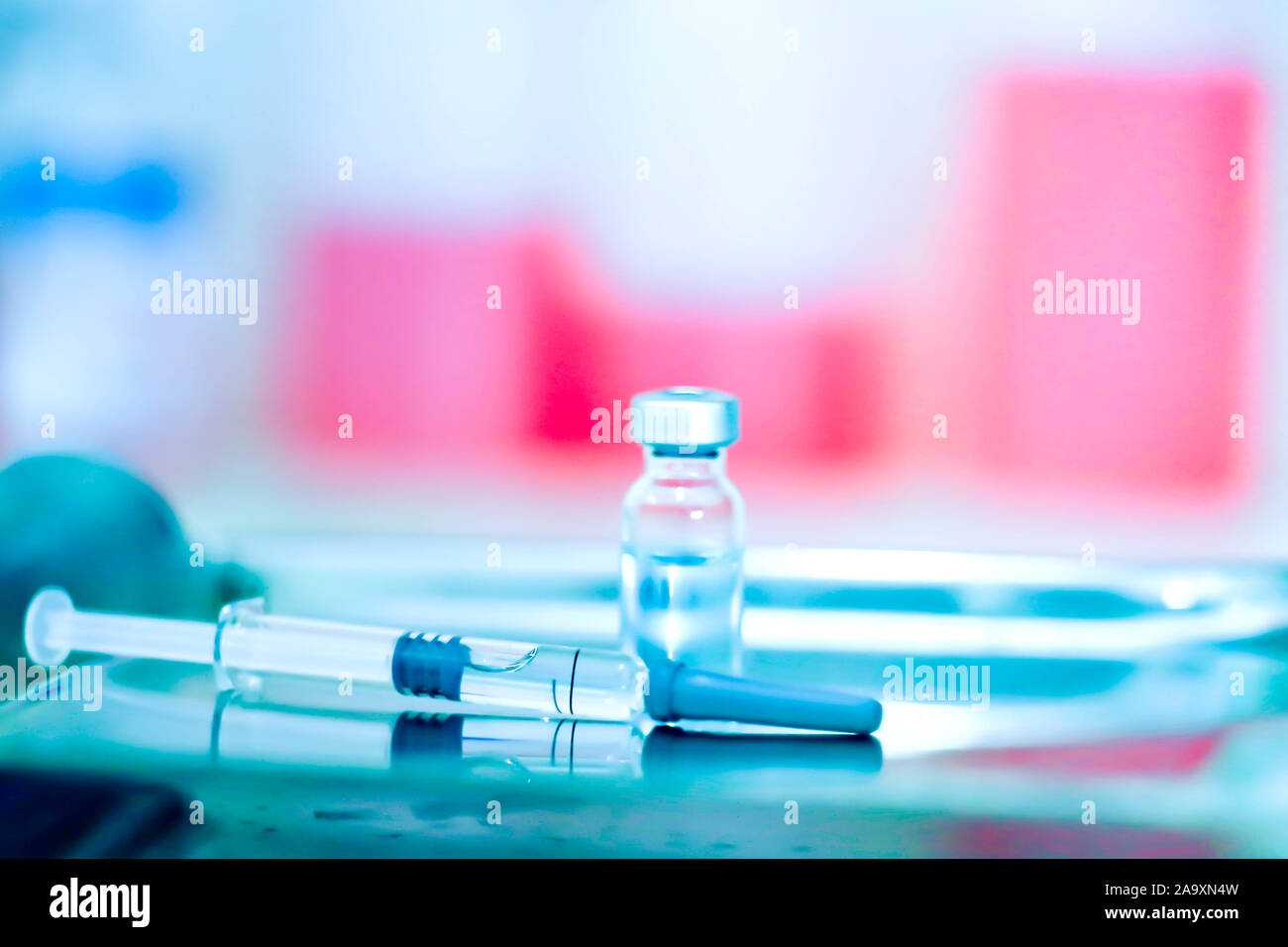 Child antibiotics injection hi-res stock photography and images - Alamy