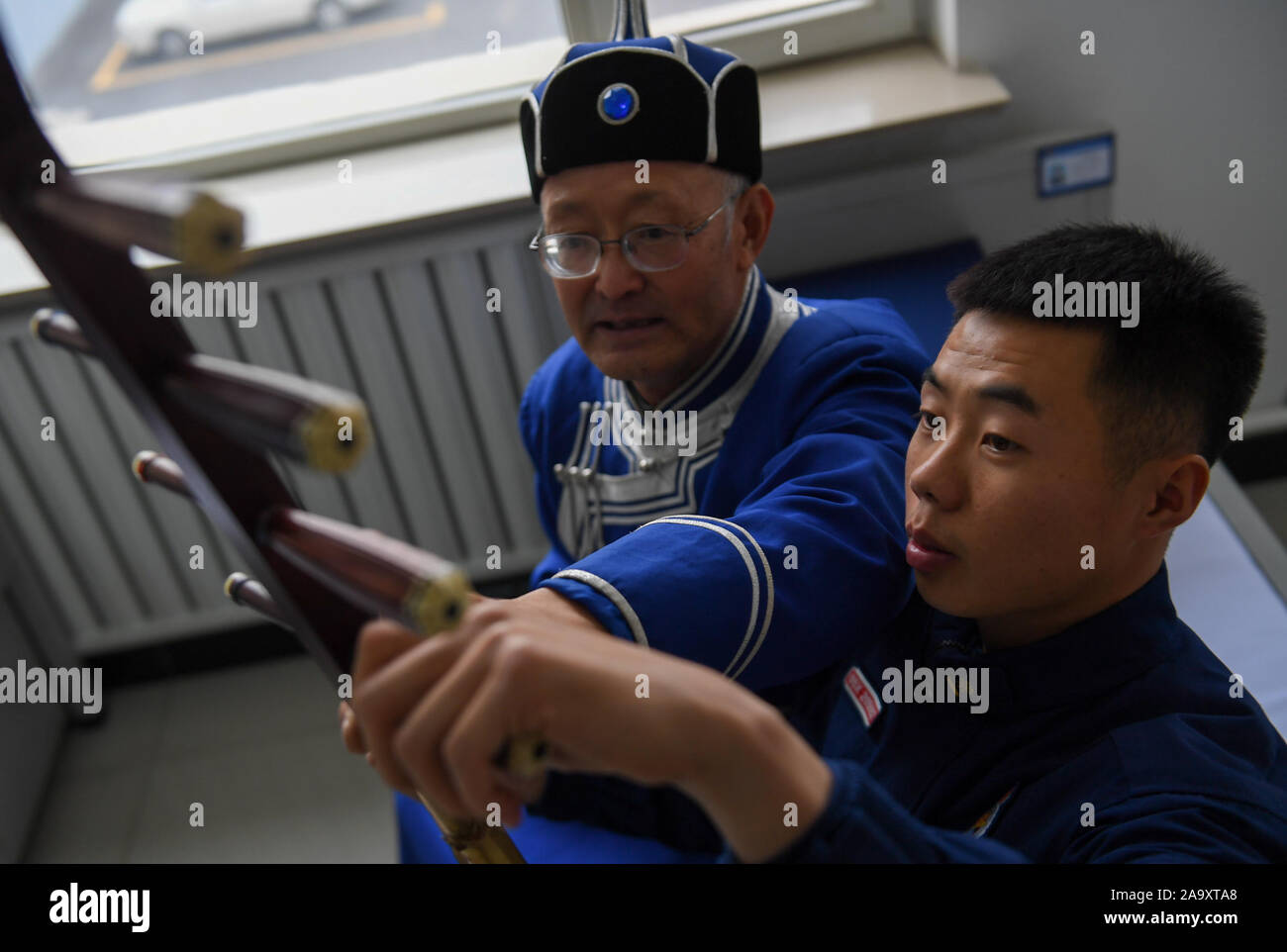 Mongolian musical instrument hi-res stock photography and images - Alamy
