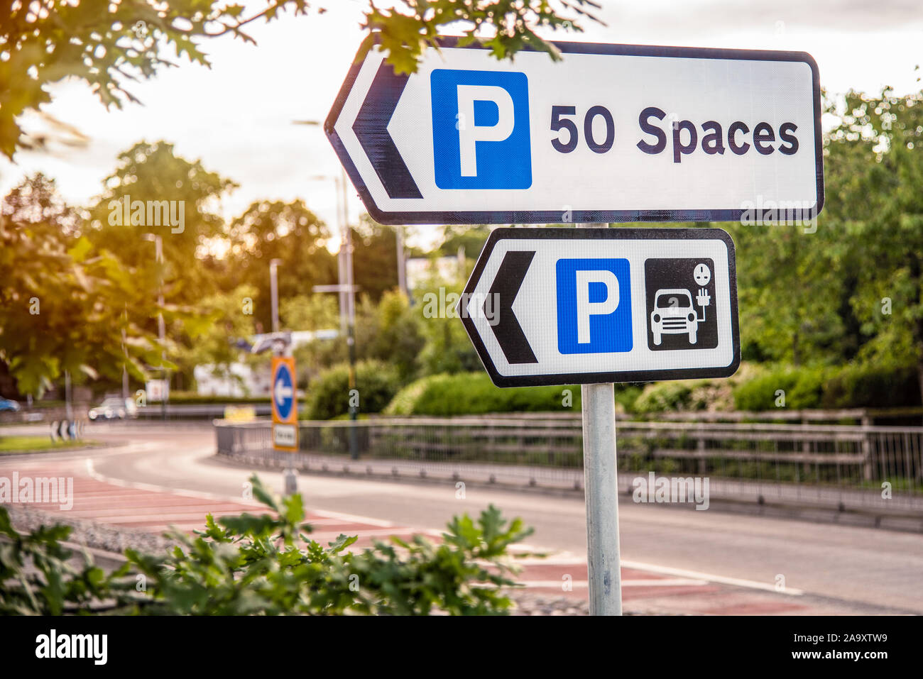Chevron road sign hi-res stock photography and images - Alamy