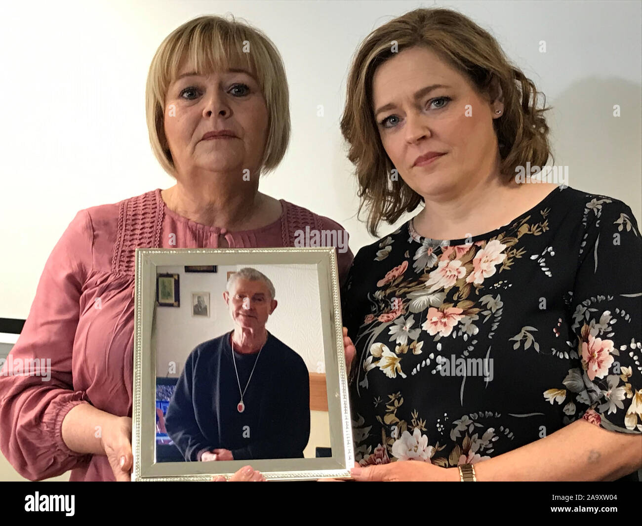 Daughters of Eugene Carr Patricia Bennett and Michelle Finnegan, make ...