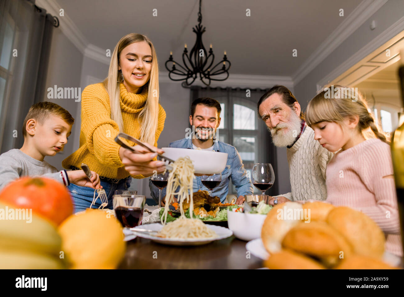 Father son eating spaghetti hi-res stock photography and images - Alamy