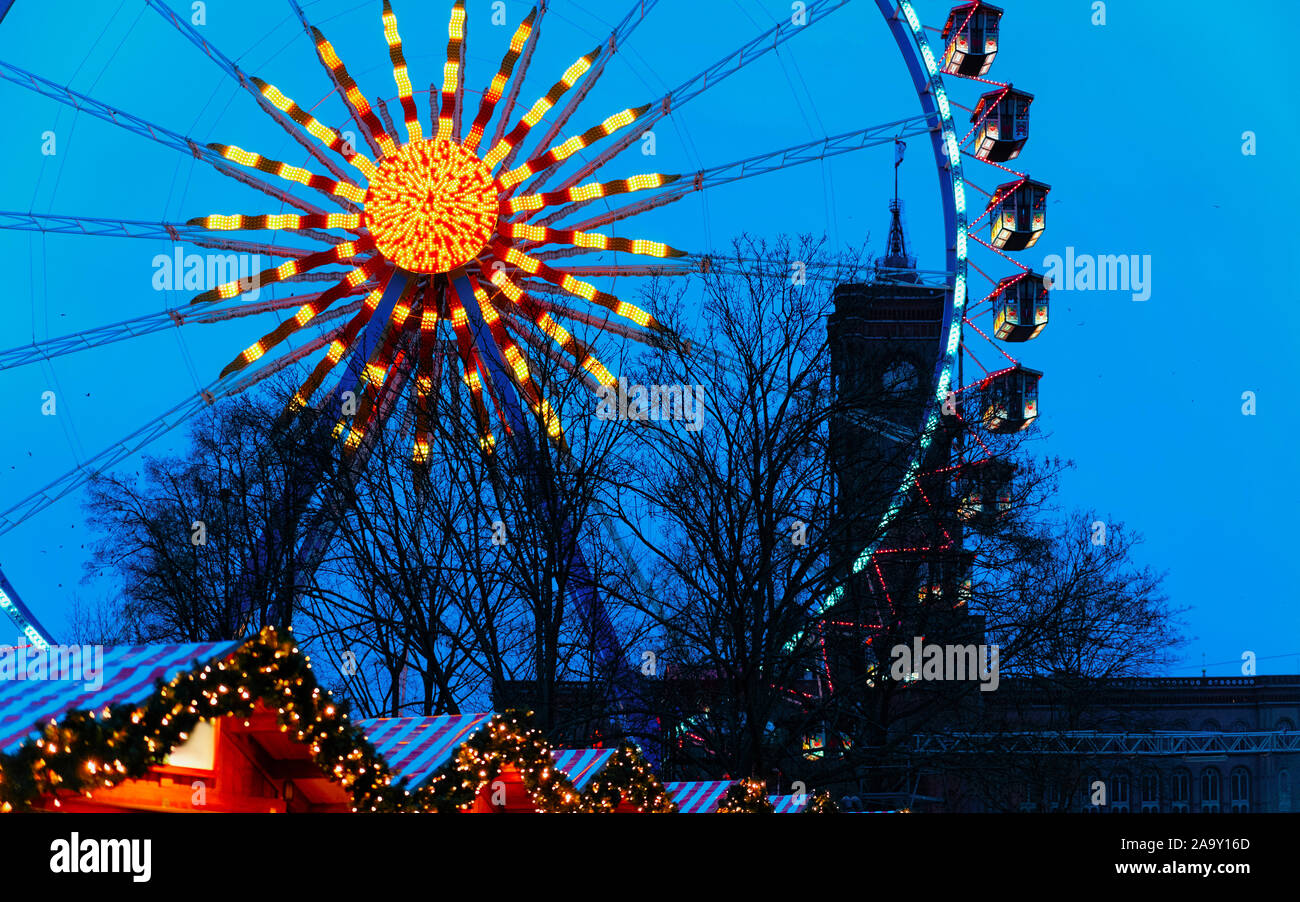 Berlin germany old ferris wheel hi-res stock photography and images - Alamy