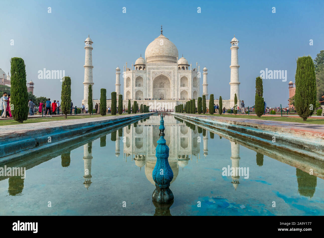 reflection of Taj mahal Stock Photo - Alamy
